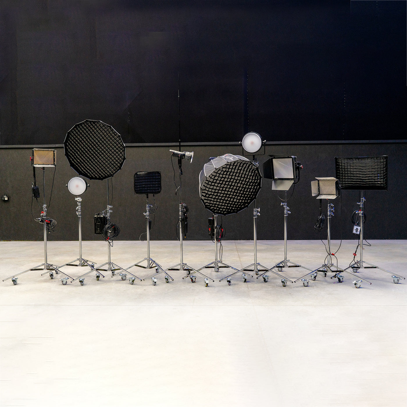 Proaim Baby 5/8" Jr. Triple Riser Roller Stand w Wheels